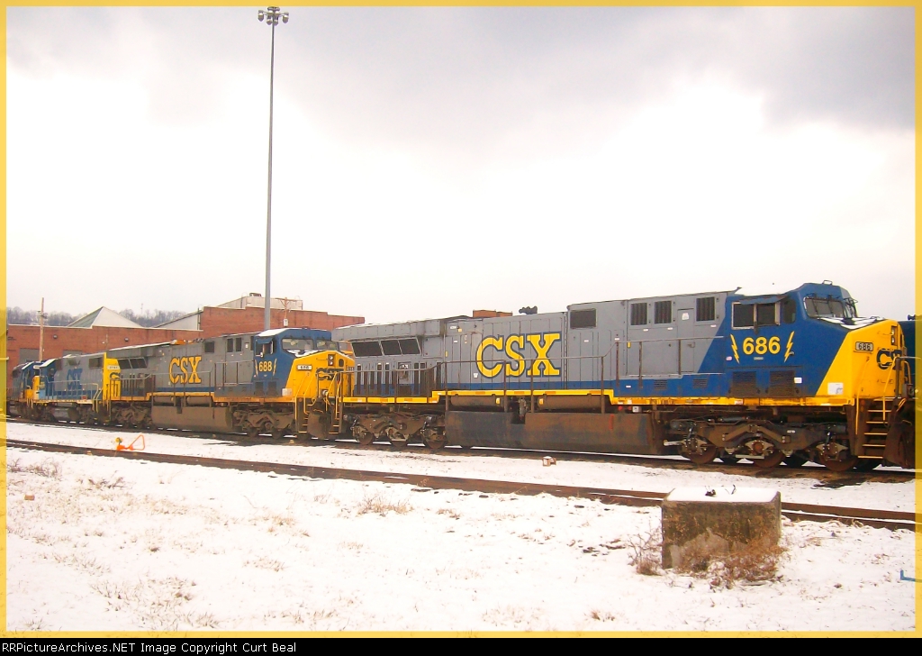 CSX 2797, 688, 686